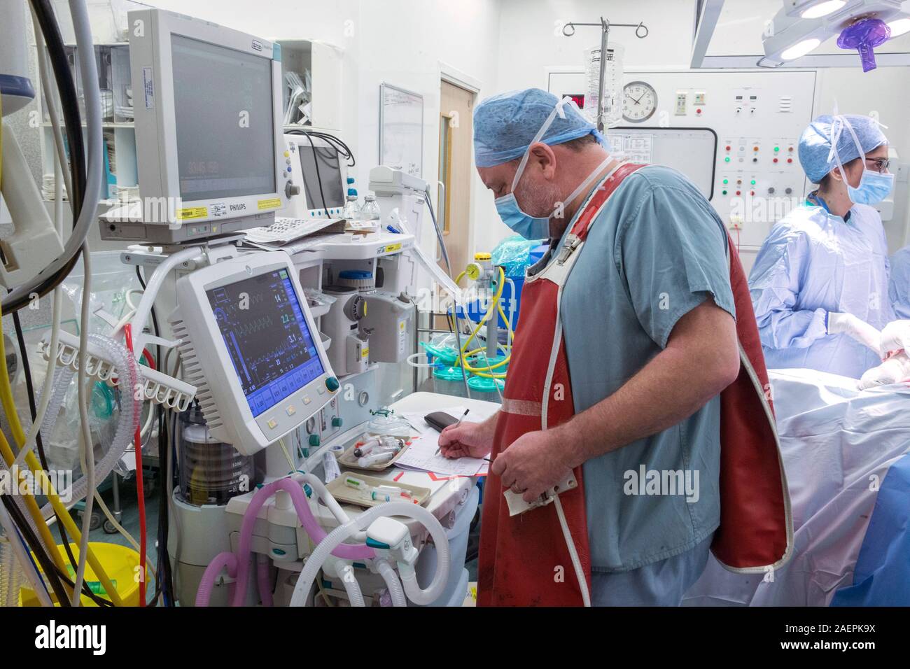 Anaesthetists hi-res stock photography and images - Alamy