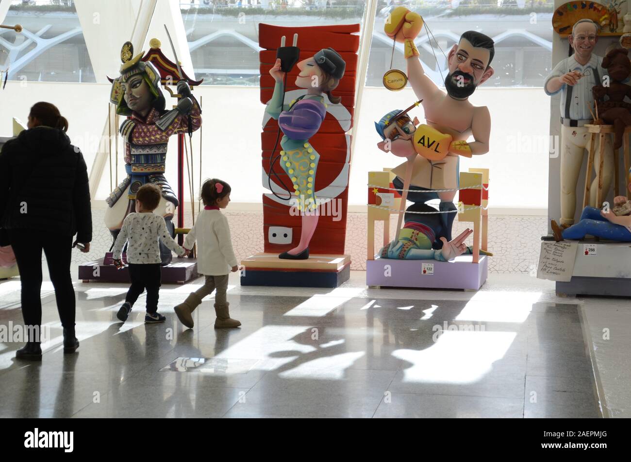 Valencia puppets hi-res stock photography and images - Alamy