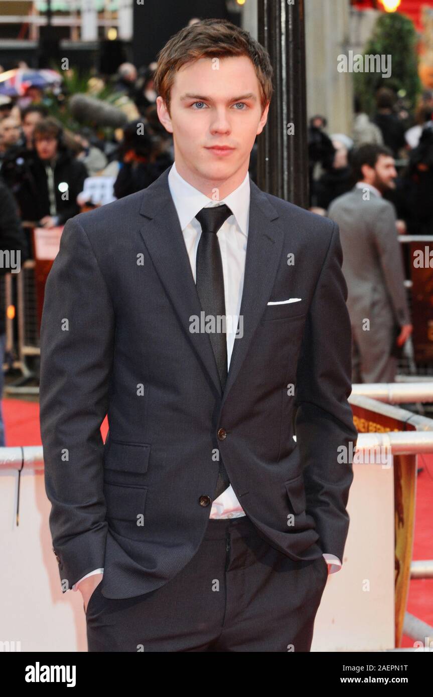 Actor nicholas hoult hi-res stock photography and images - Alamy