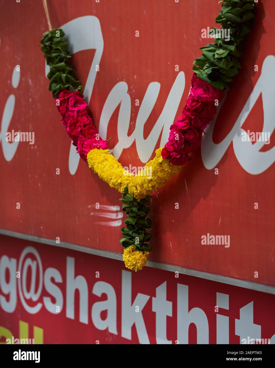 Hanging garland hi-res stock photography and images - Alamy