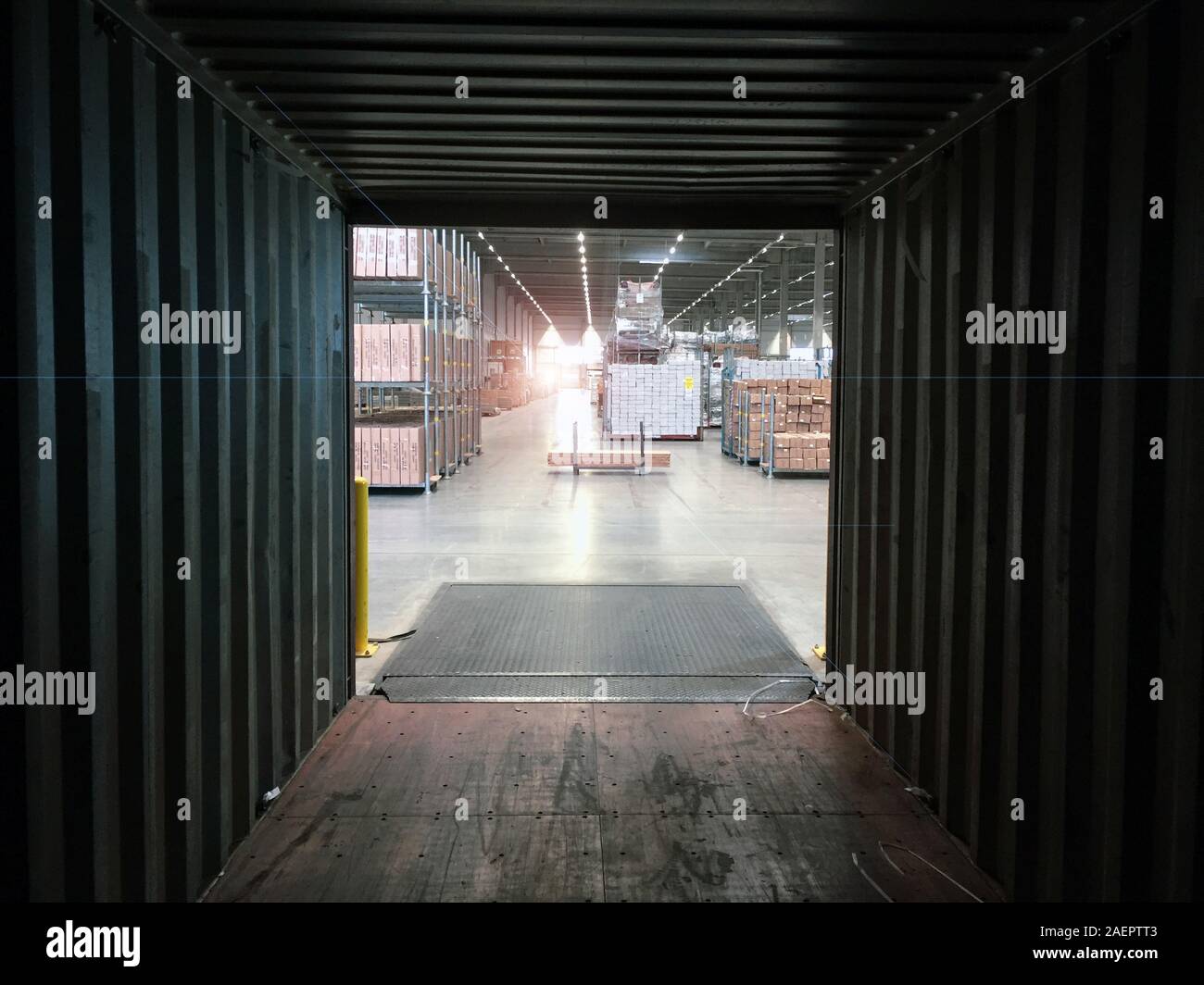 Large industrial warehouse. Warehouse space Stock Photo - Alamy