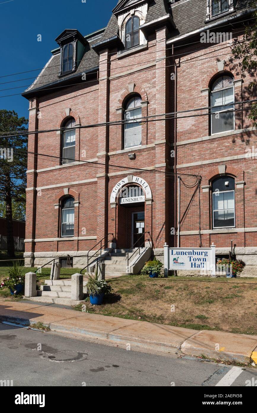 Busch hall hi-res stock photography and images - Alamy