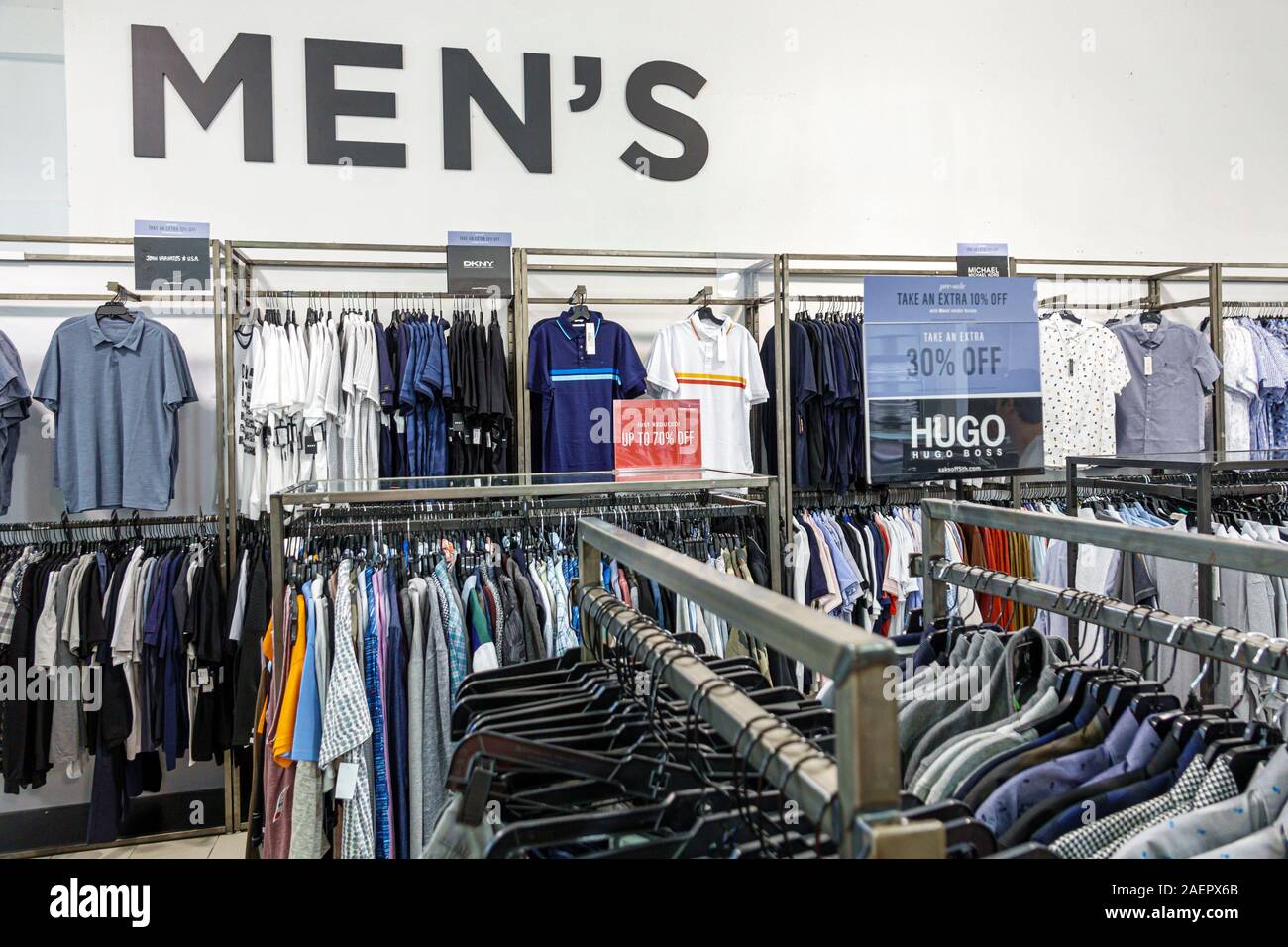 Off the rack clothes hi-res stock photography and images - Alamy