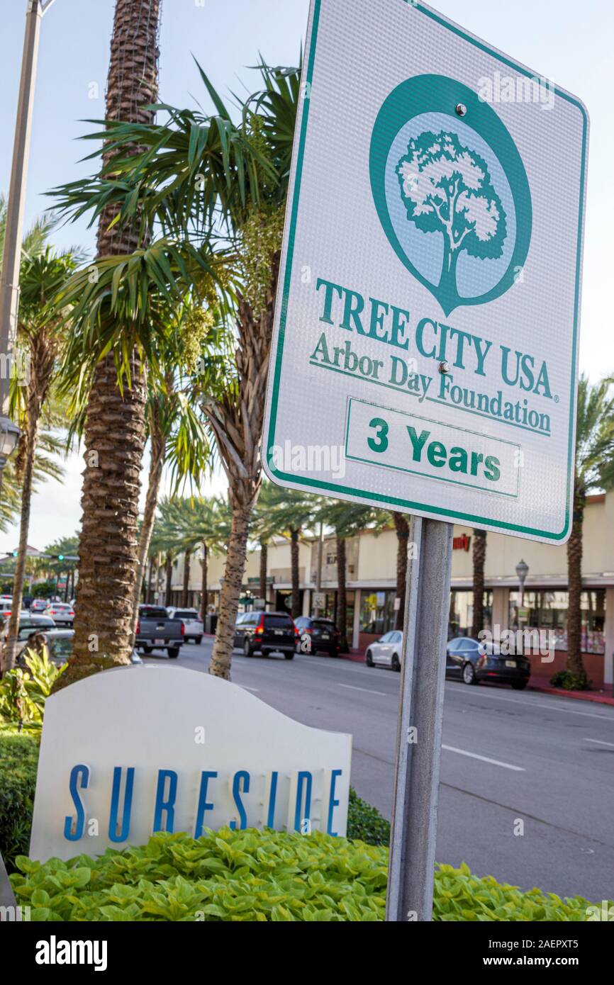 Tree city designation hi-res stock photography and images - Alamy