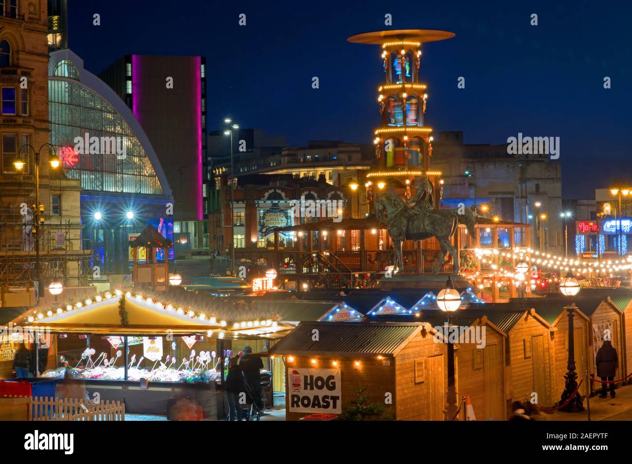 Christmas market liverpool hi-res stock photography and images - Alamy