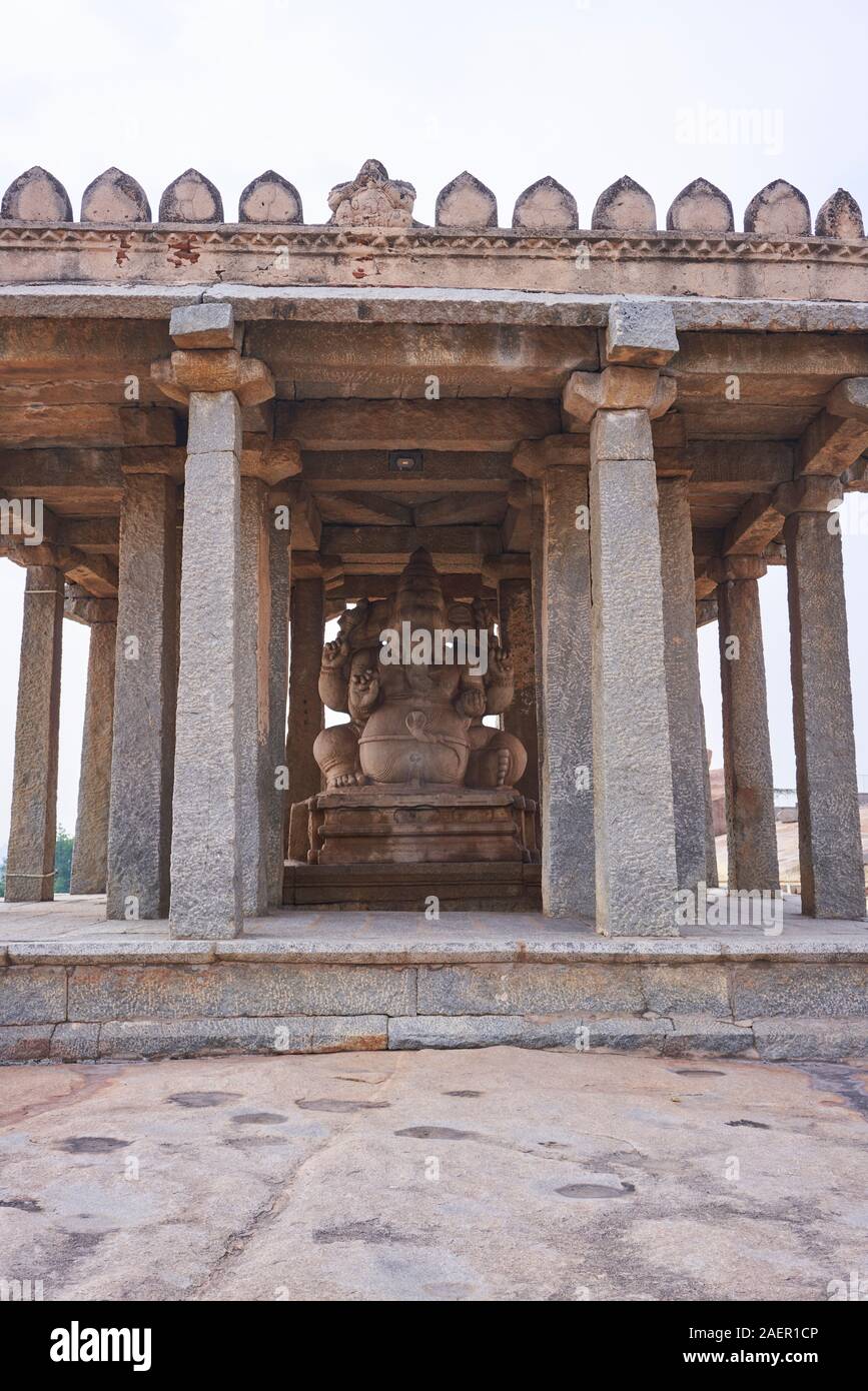 Tenali Rama Pavilion in Hampi Stock Photo - Alamy