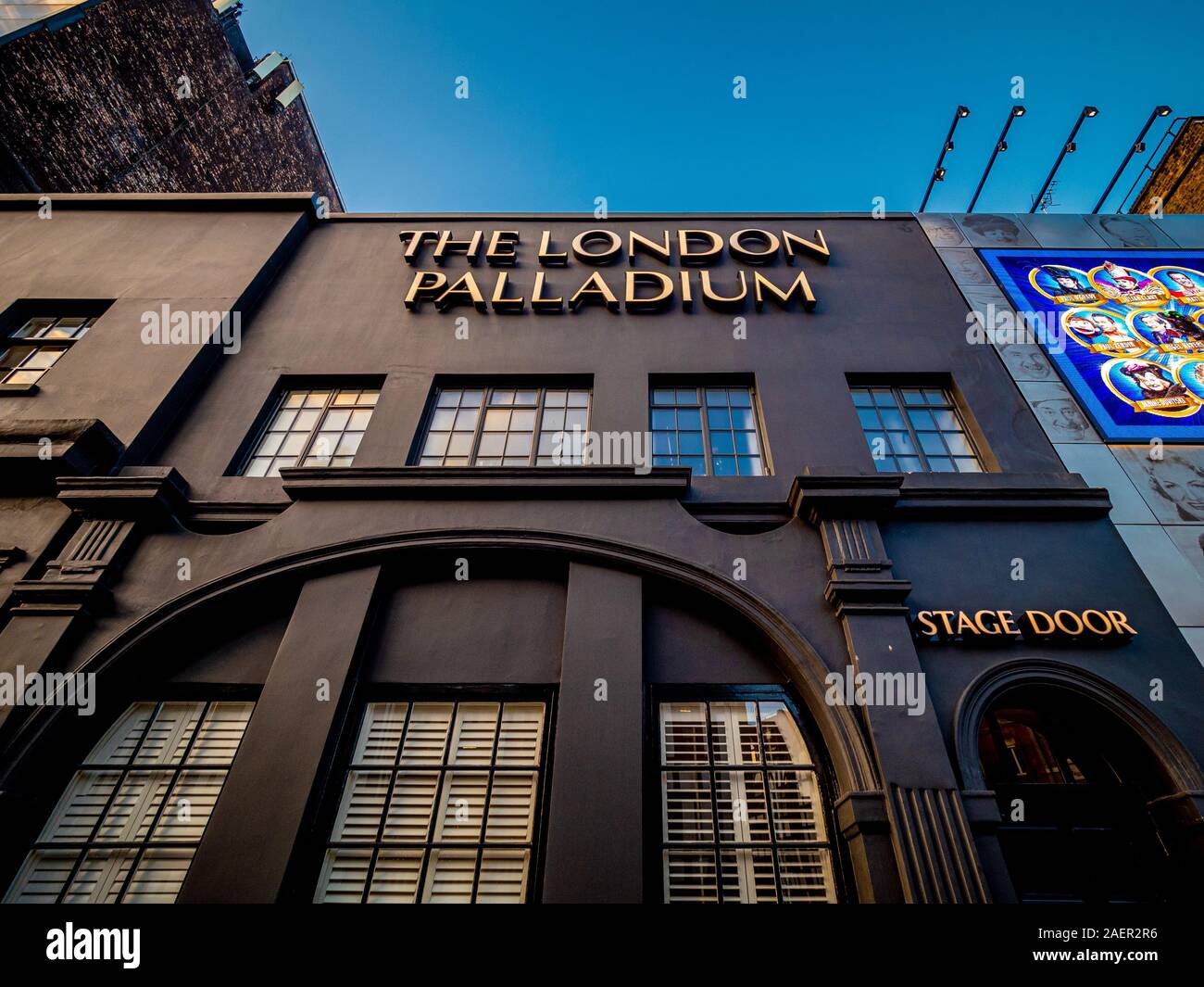 London Palladium Exterior High Resolution Stock Photography and Images ...