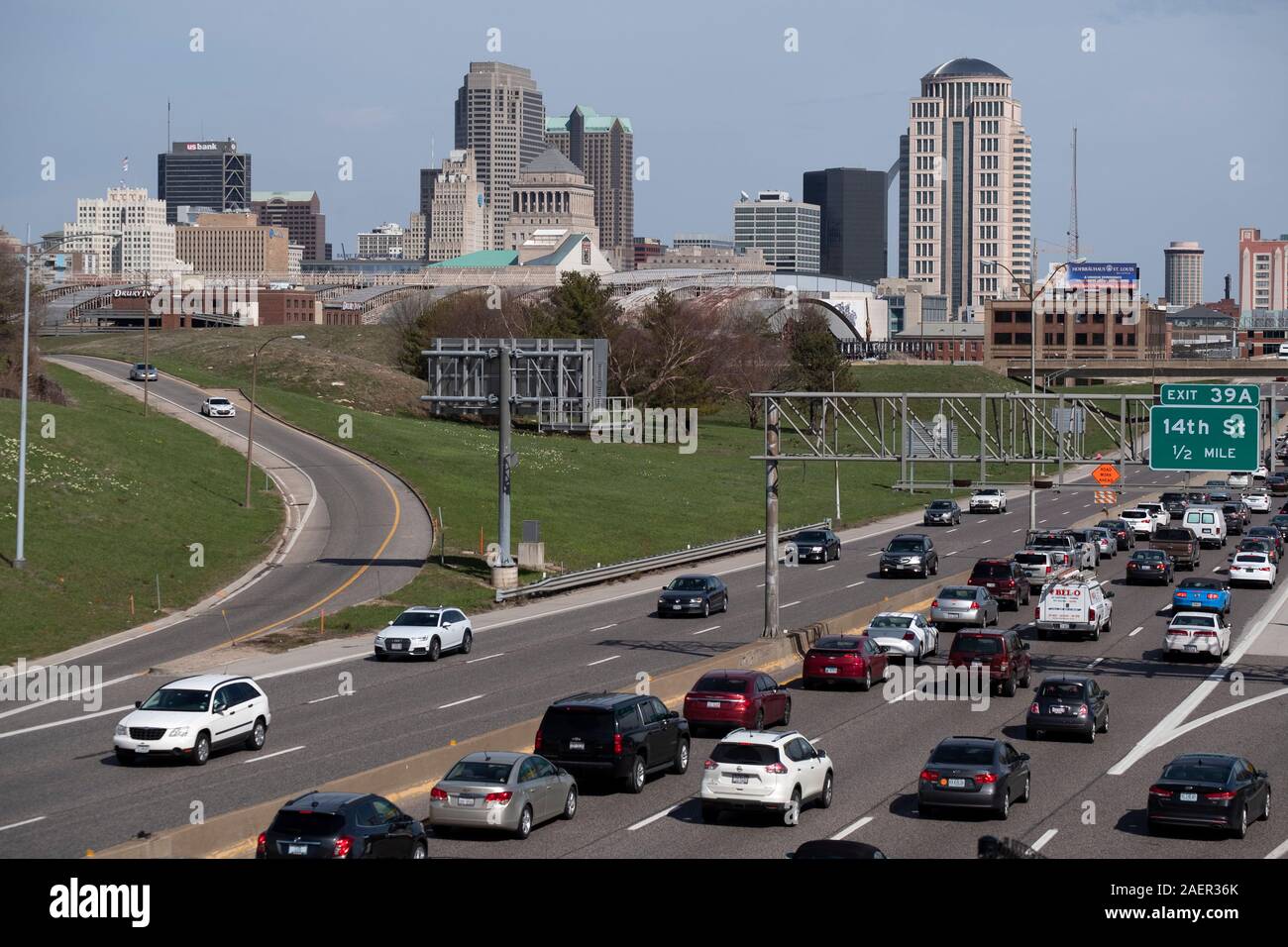 Interstate 64 traffic approaching downtown St. Louis viewed from ...