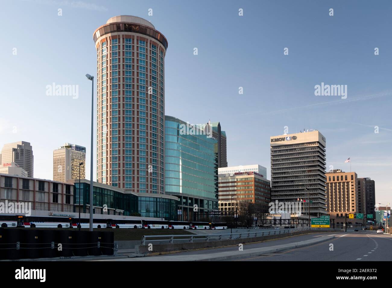St louis skyscraper hi-res stock photography and images - Alamy