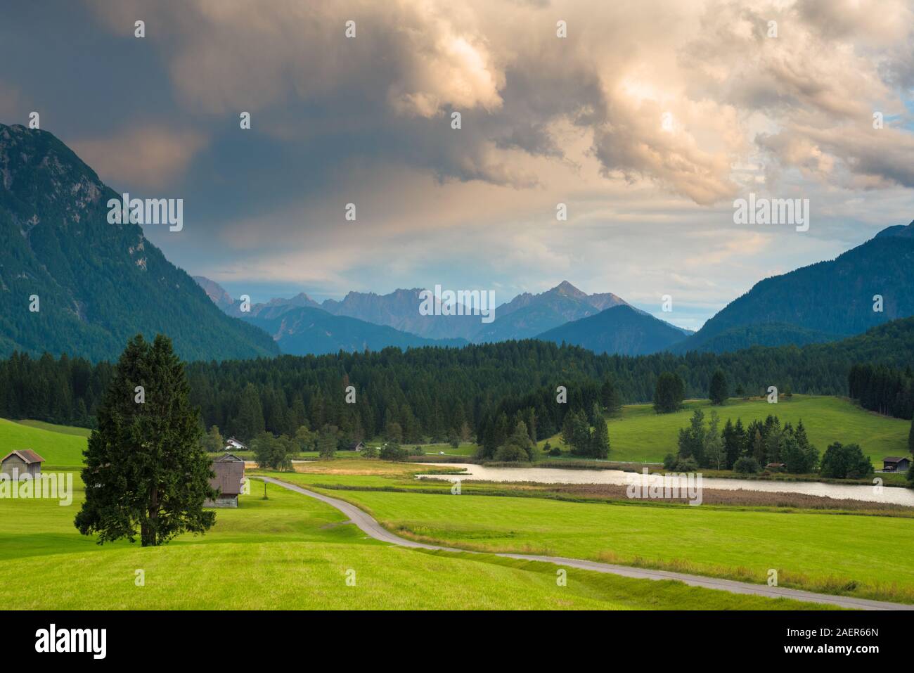 Scenic storm hi-res stock photography and images - Alamy