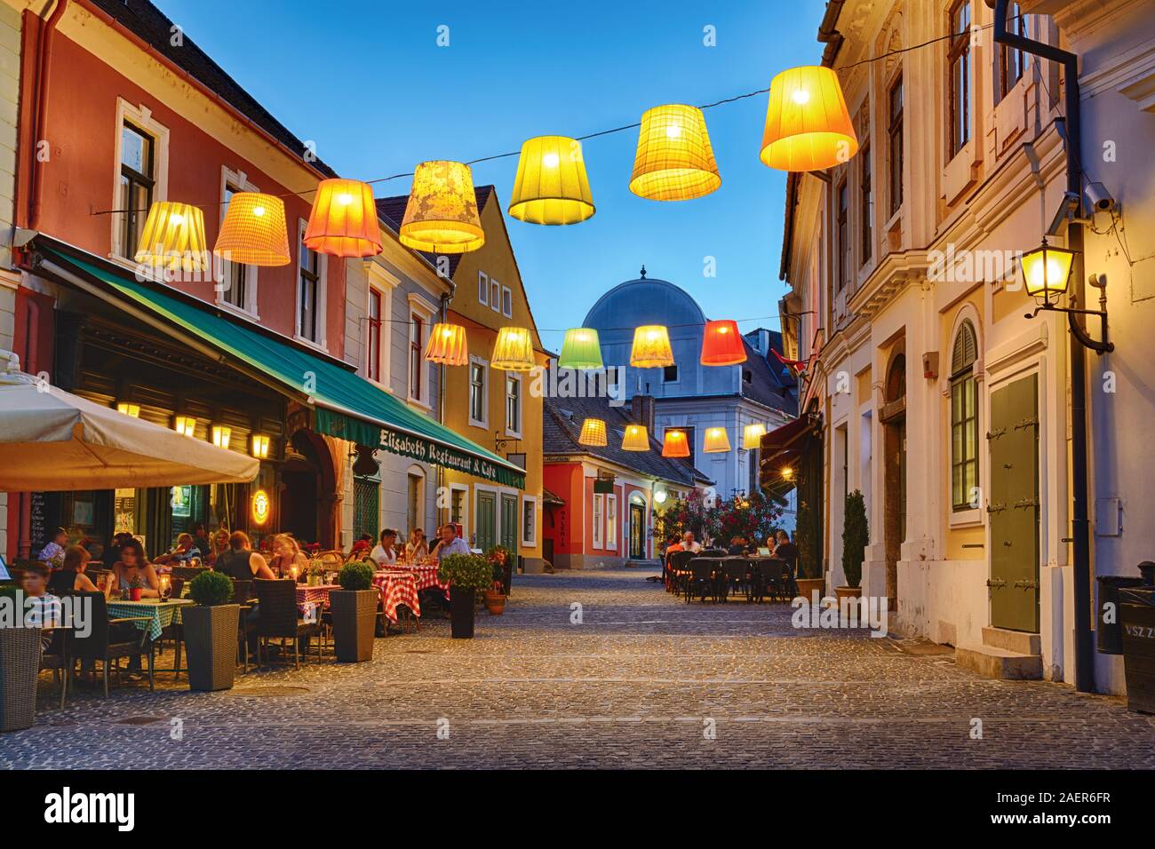 Old town square hungary hi-res stock photography and images - Alamy