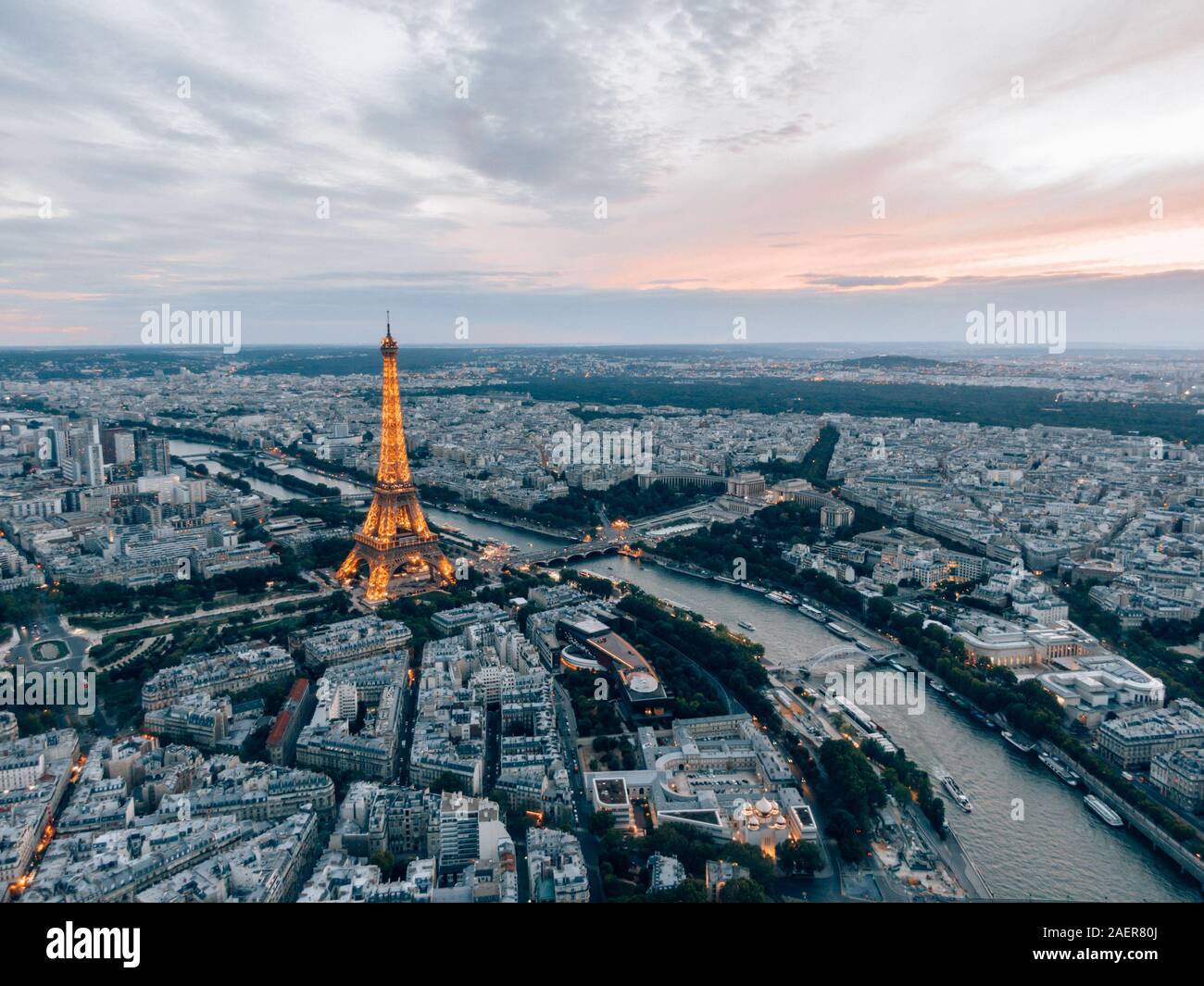 Paris roof night sky hi-res stock photography and images - Alamy