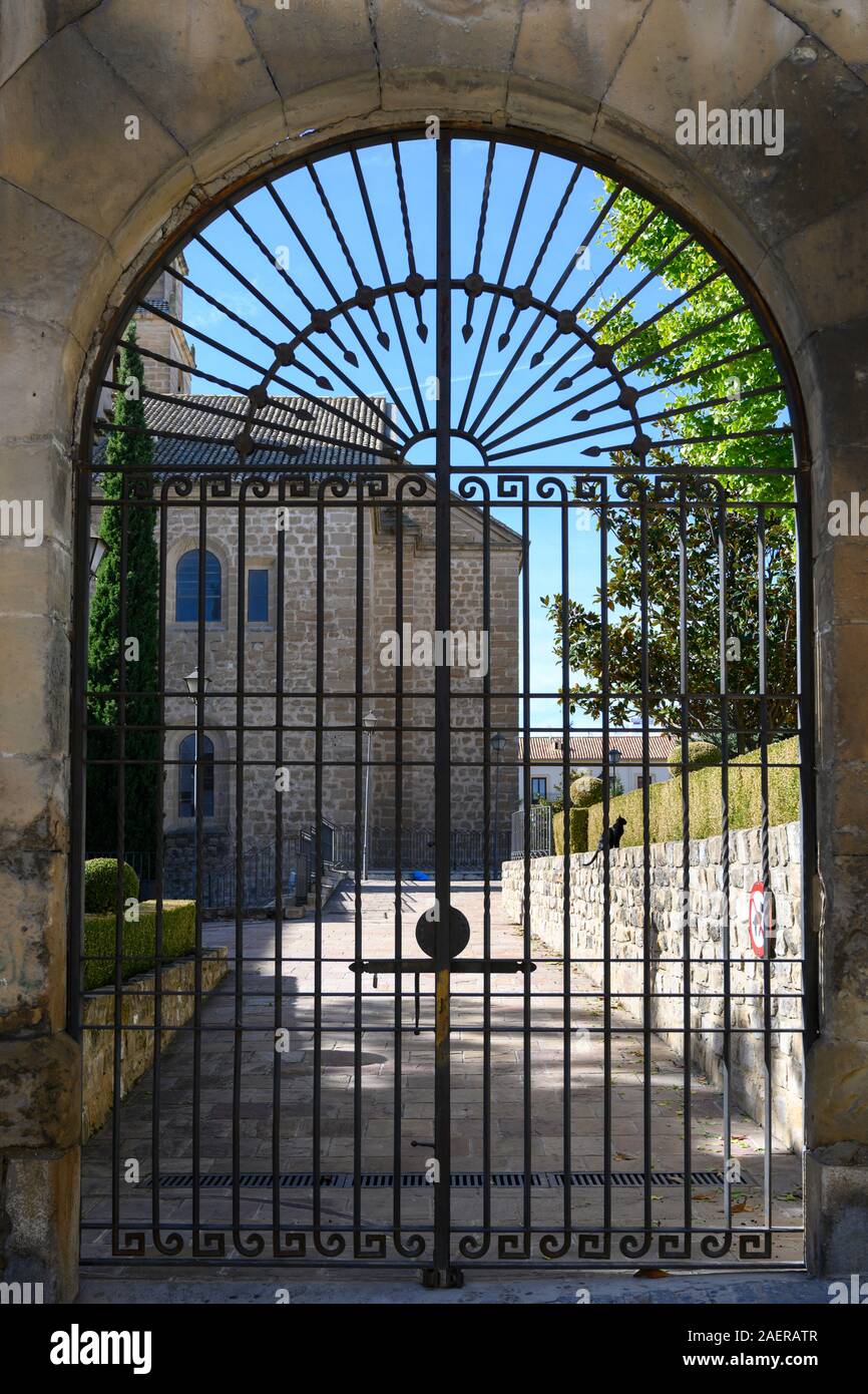 Closed gate of cathedral hi-res stock photography and images - Alamy