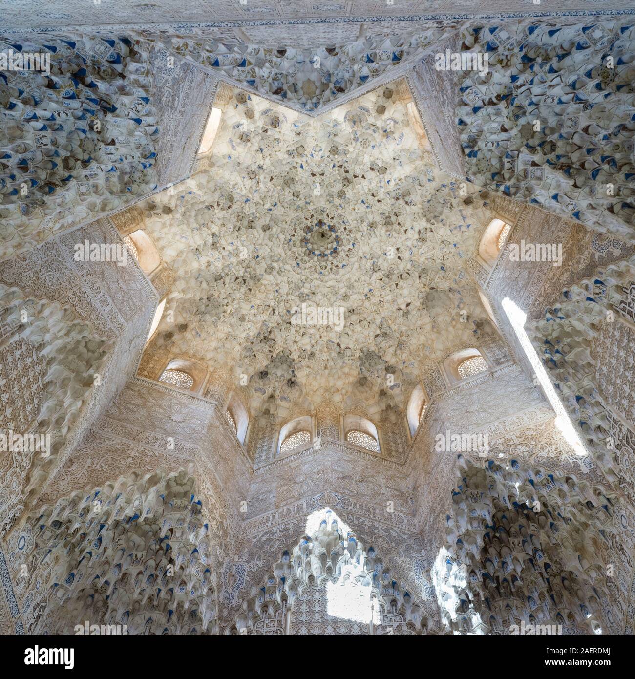 Stalactite ceiling hi-res stock photography and images - Alamy