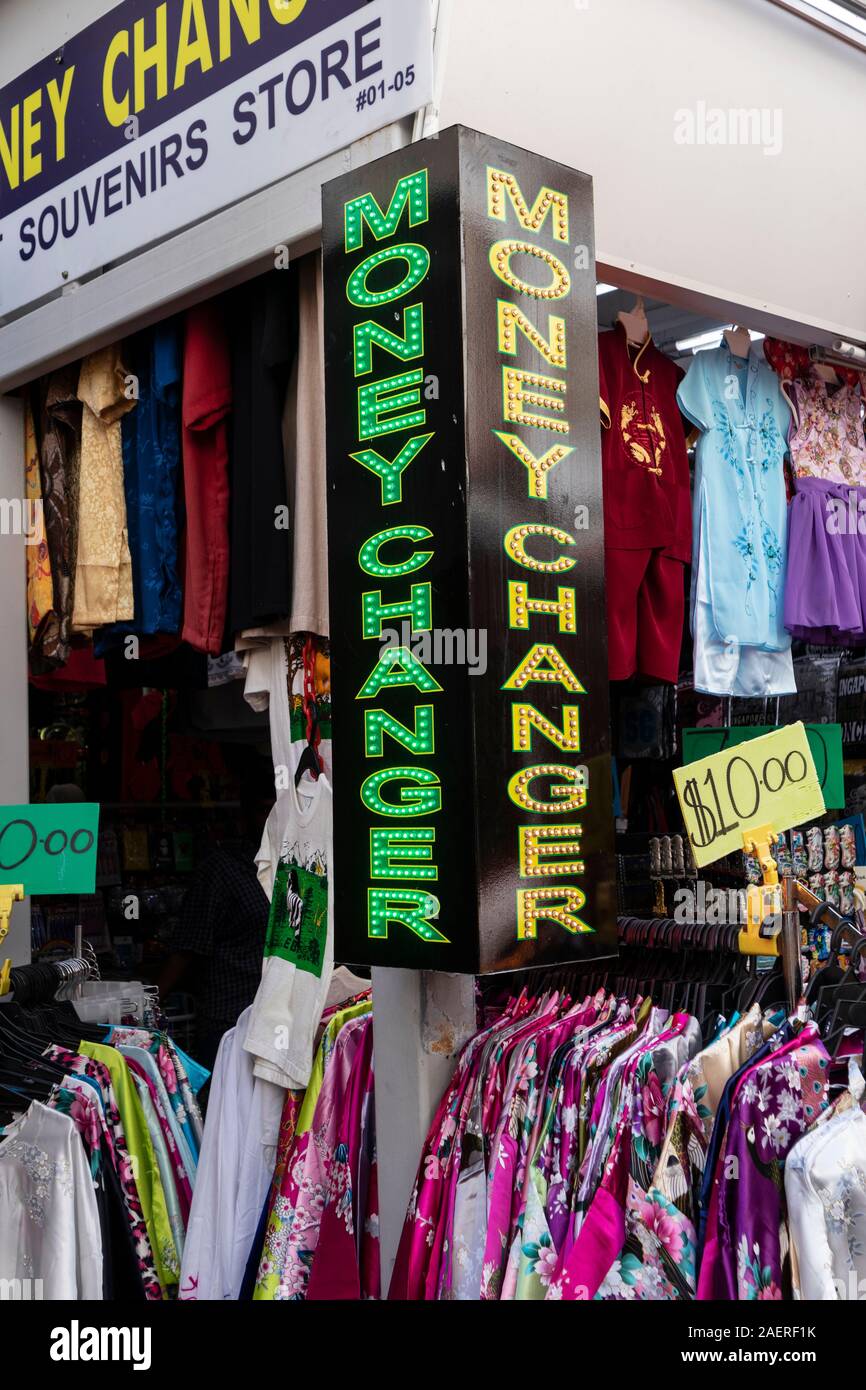 Money changer hi-res stock photography and images - Alamy