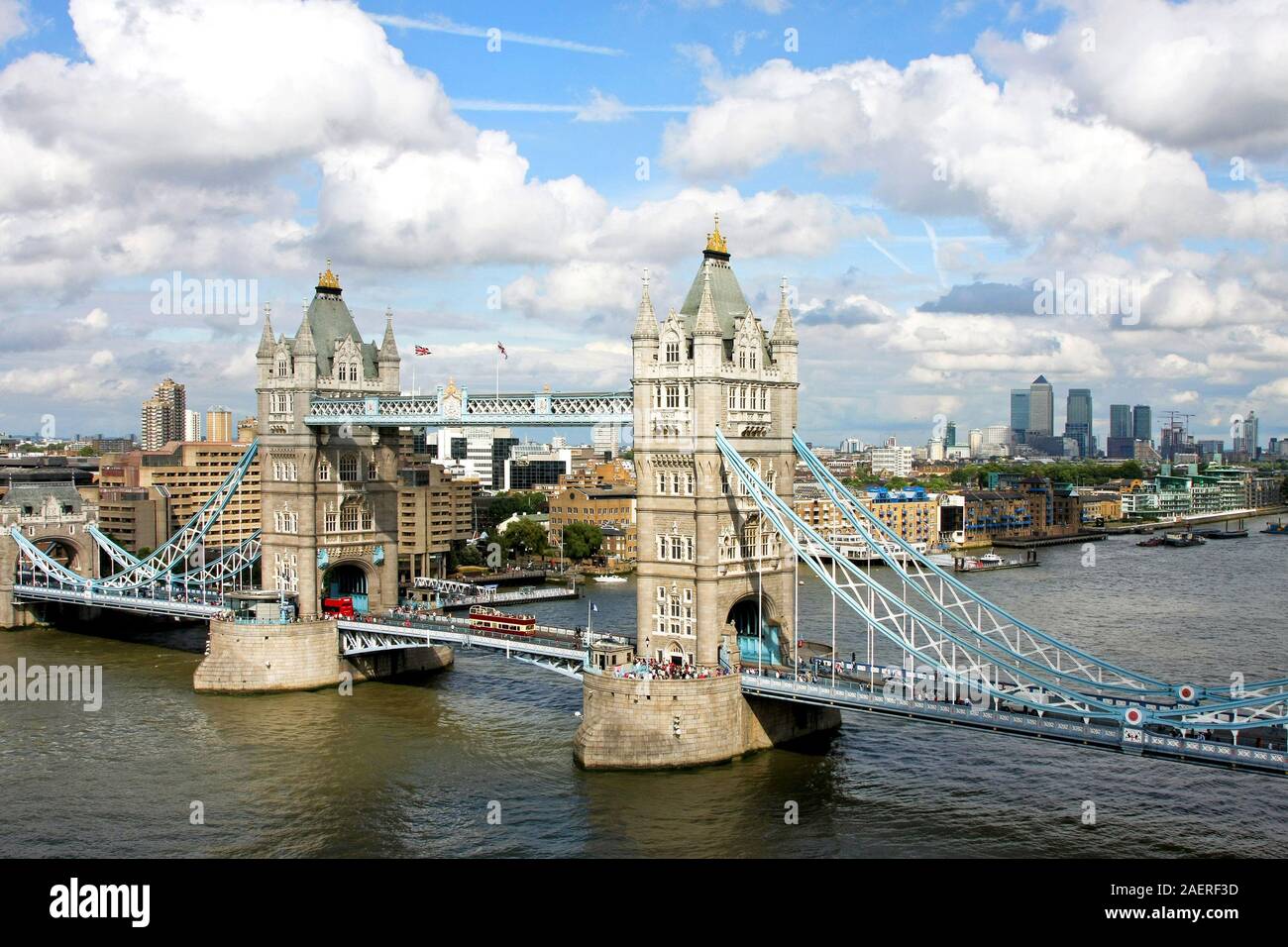 Famous London landmark Tower Bridge at Thames River Stock Photo - Alamy