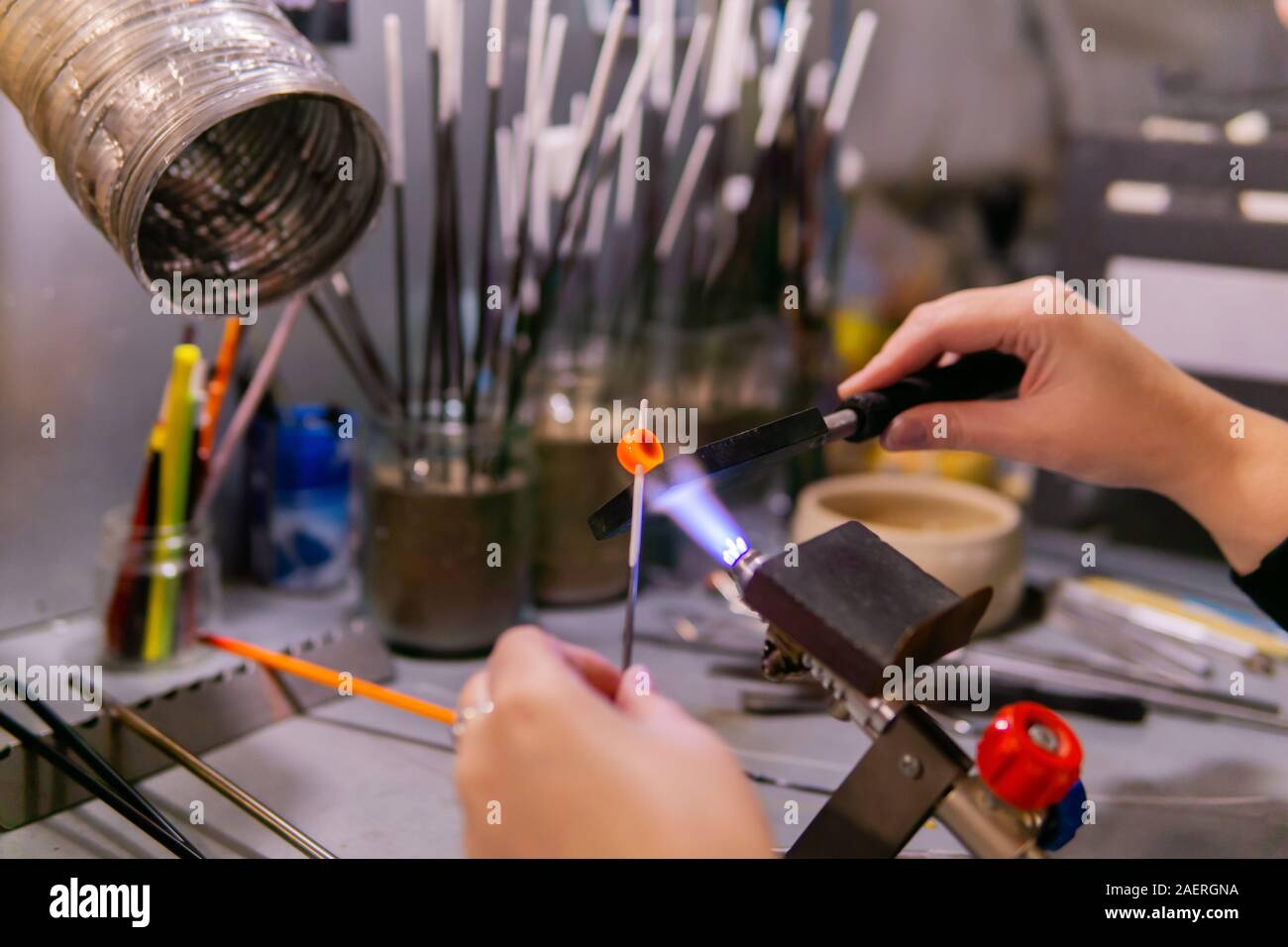 Hand glass master during manufacturing hi-res stock photography and ...