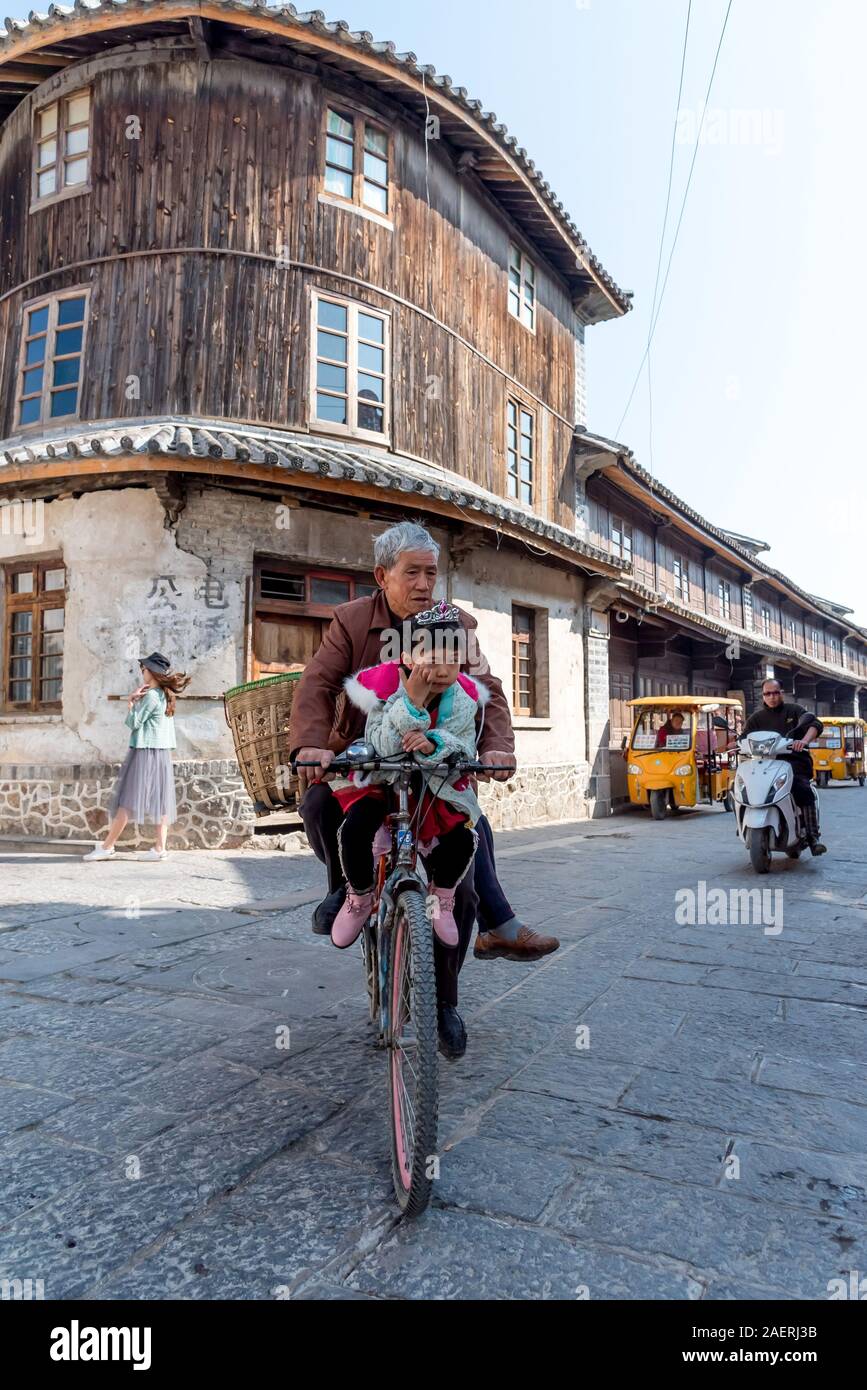 Xizhou town dali city hi-res stock photography and images - Alamy