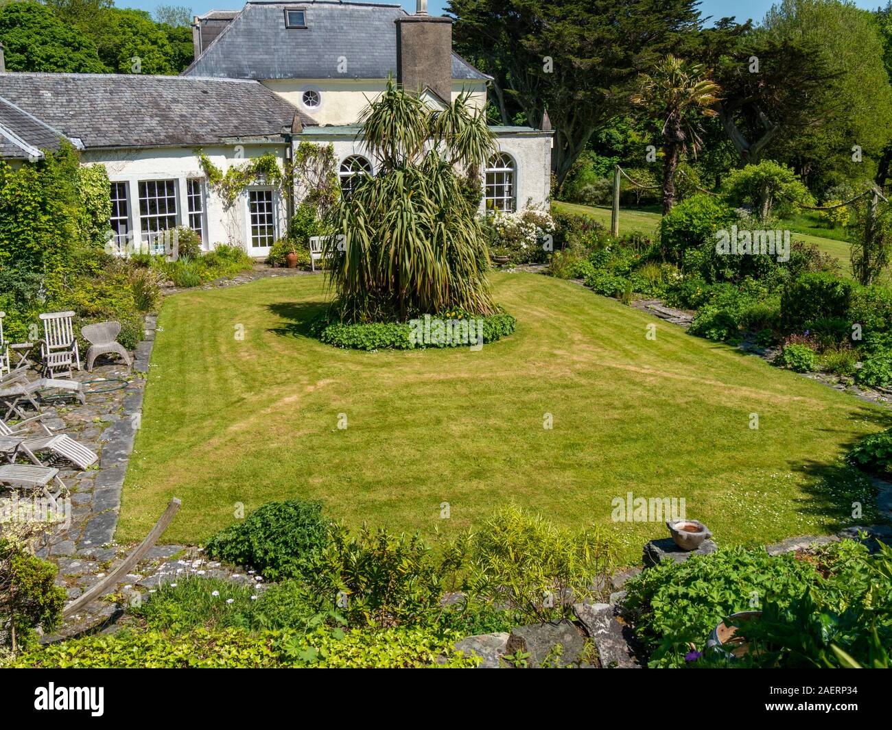 Colonsay house gardens hi-res stock photography and images - Alamy