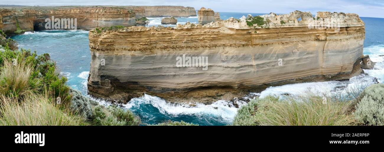The Razorback. Scenic lookout in The Great Ocean Road, Twelve Apostles ...