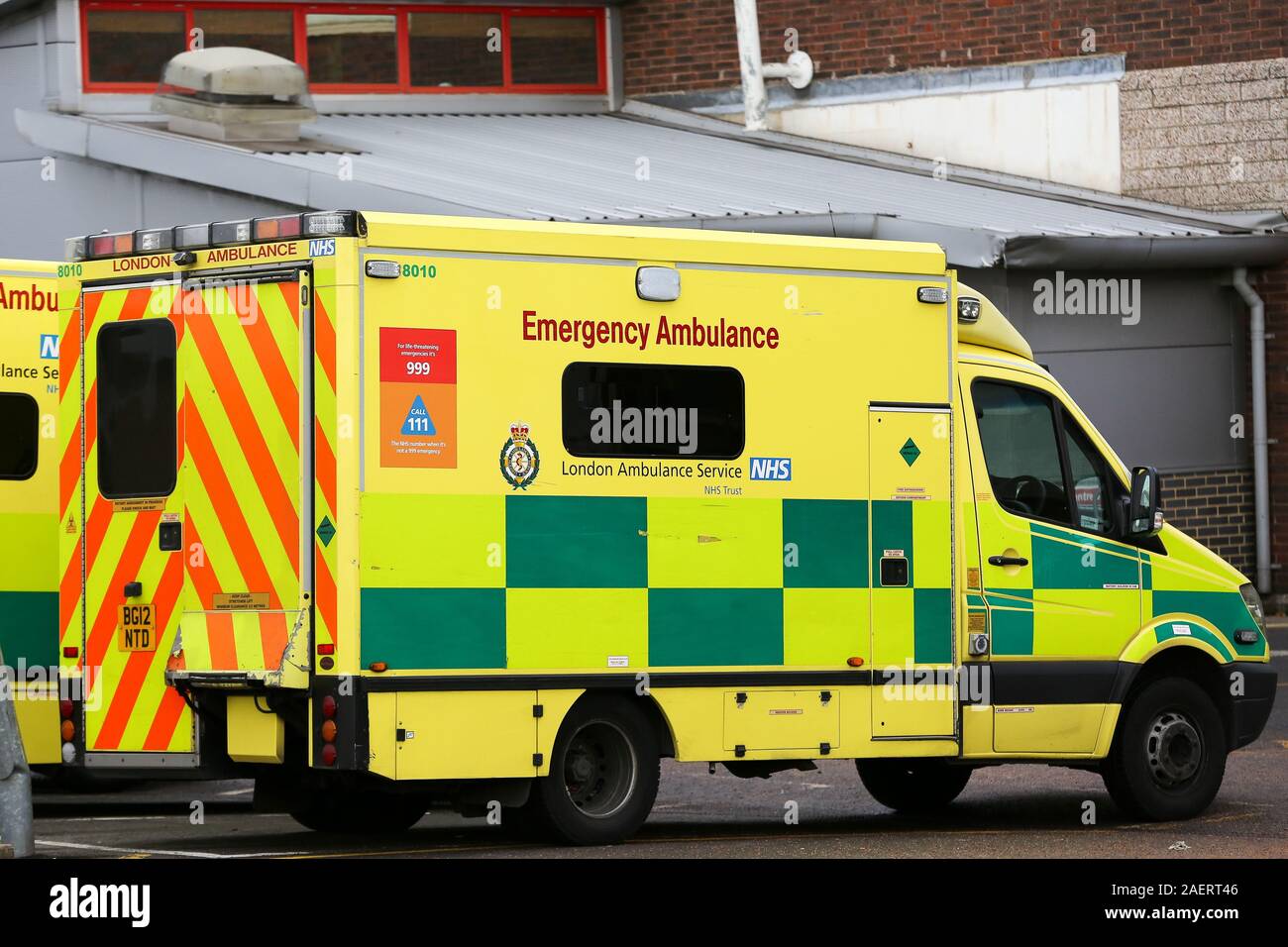 Ambulance vehicle parked outside hospital hi-res stock photography and ...
