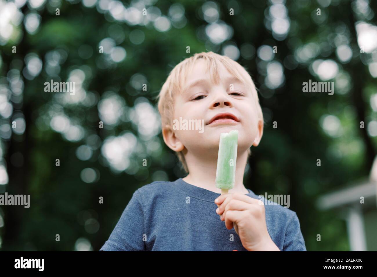 Boy popsicle hi-res stock photography and images - Alamy