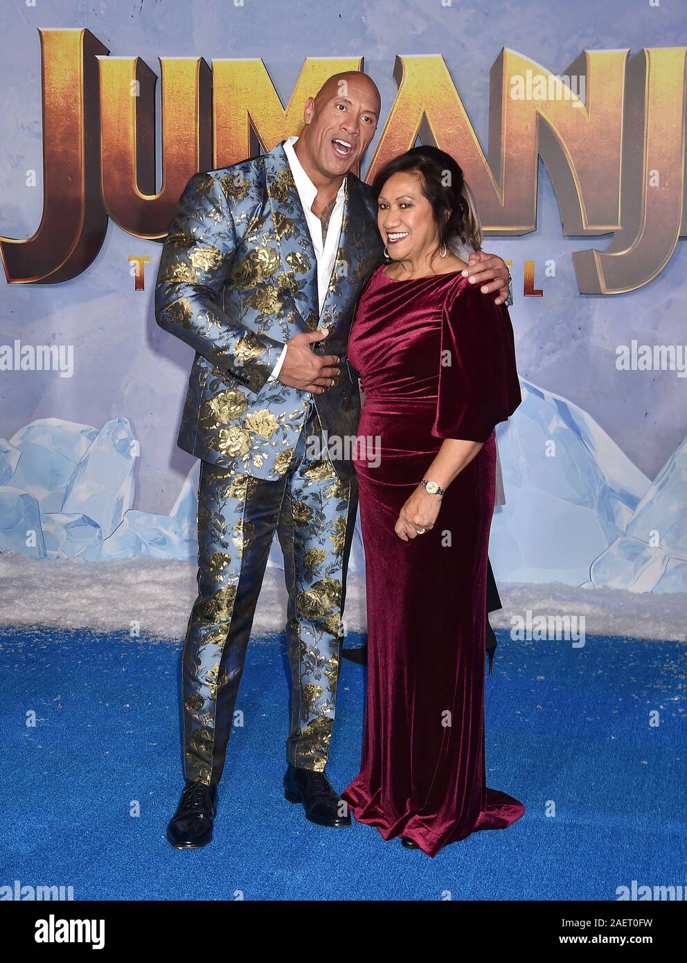 Dwayne johnson and mother hi-res stock photography and images - Alamy