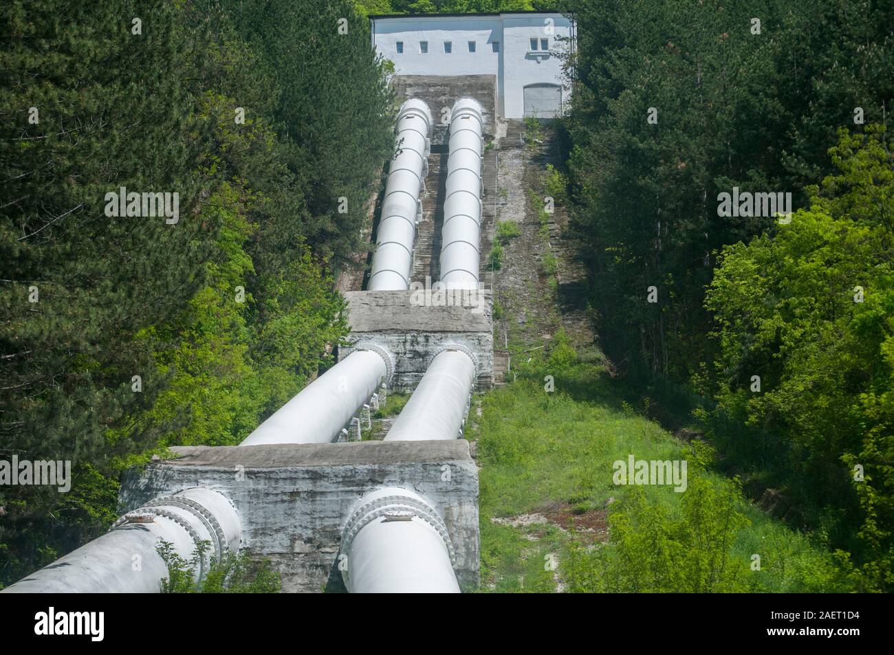 Metal water pipes of hydroelectric power station Stock Photo - Alamy
