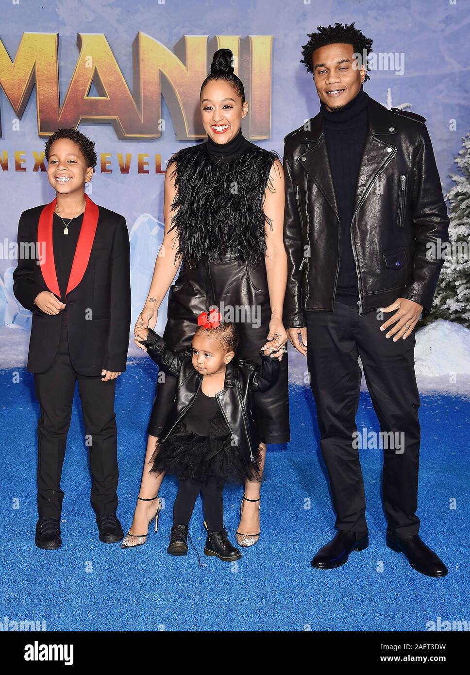 HOLLYWOOD, CA - DECEMBER 09: (L-R) Cree Hardrict, Tia Mowry-Hardrict ...