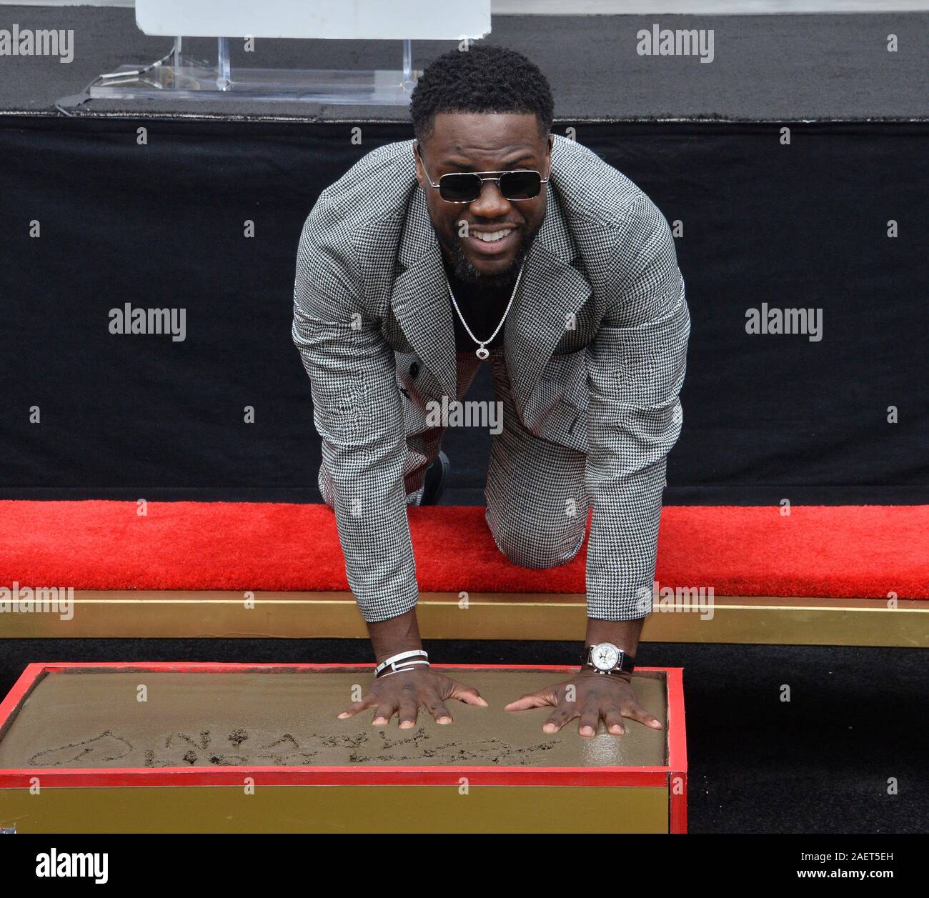 Kevin hart in hi-res stock photography and images - Alamy