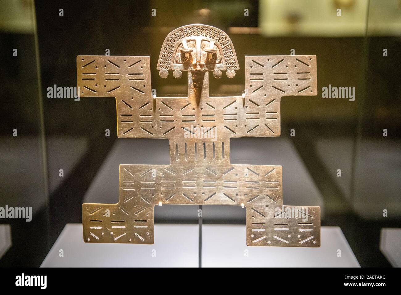 Golden Colombian artifacts housed within the Banco de la República Gold ...