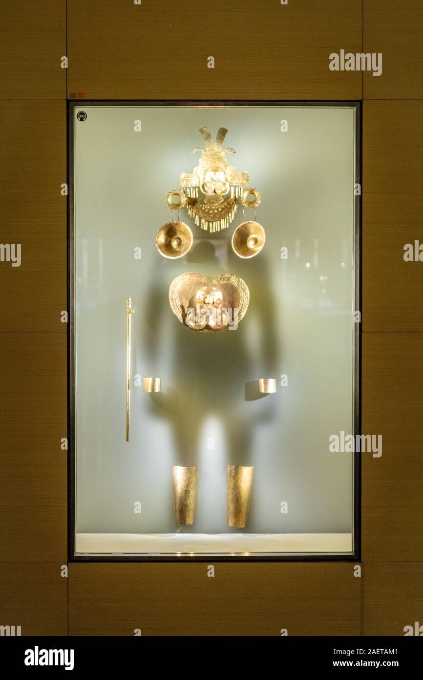 Golden Colombian Artifacts Housed Within The Banco De La República Gold Museum El Museo Del 