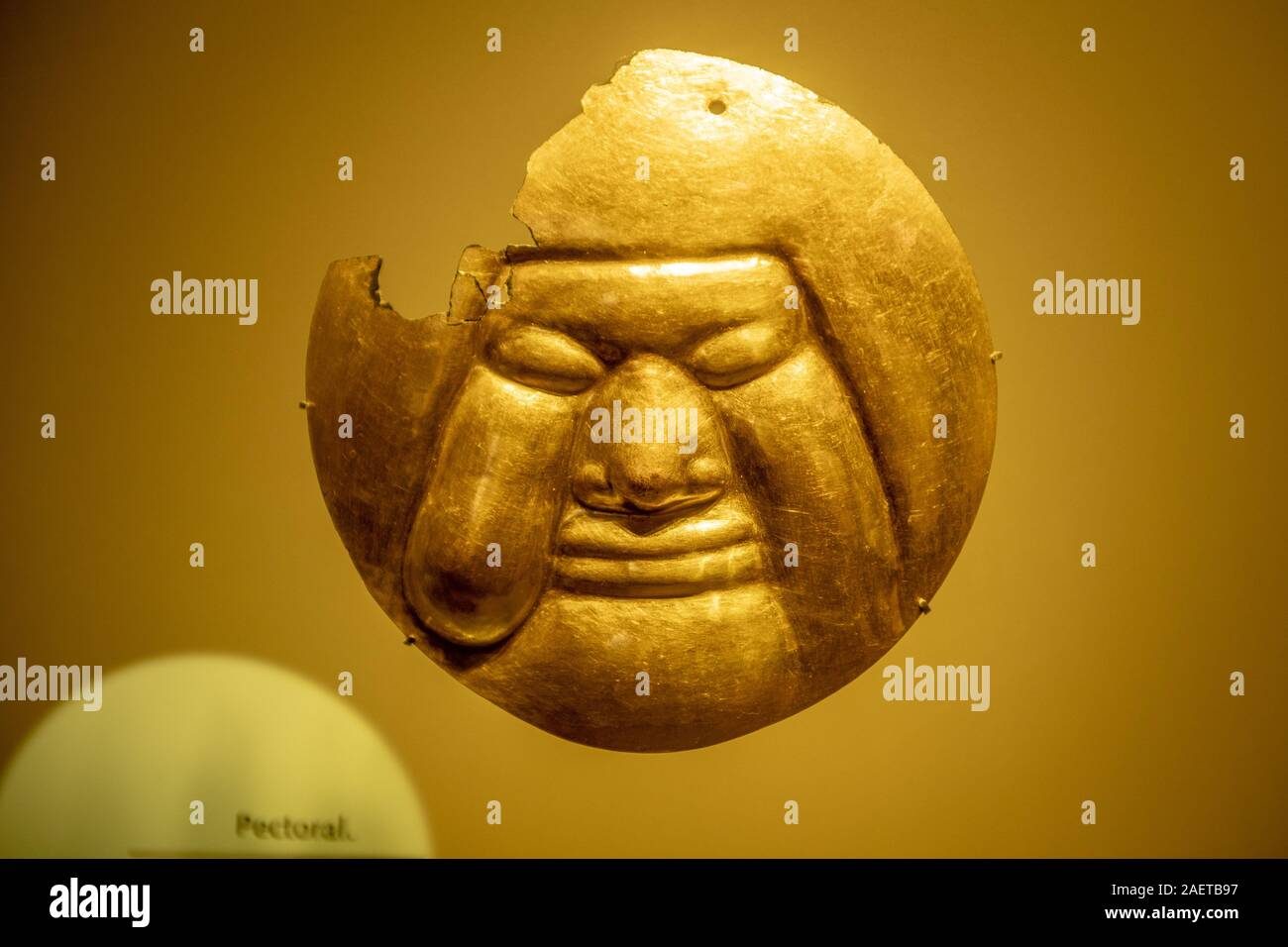 Golden Colombian artifacts housed within the Banco de la República Gold ...