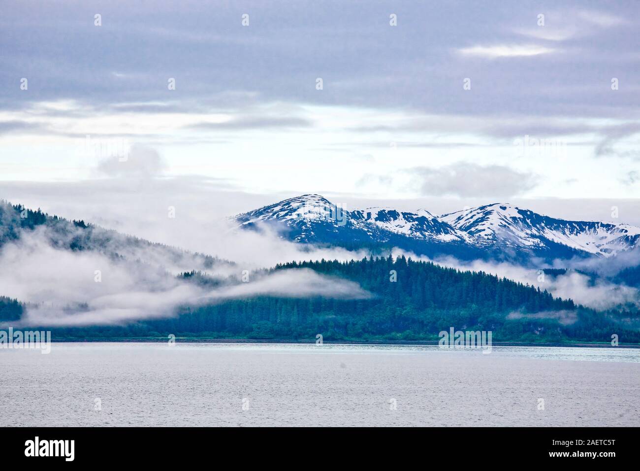 Entrance to the icy bay hi-res stock photography and images - Alamy