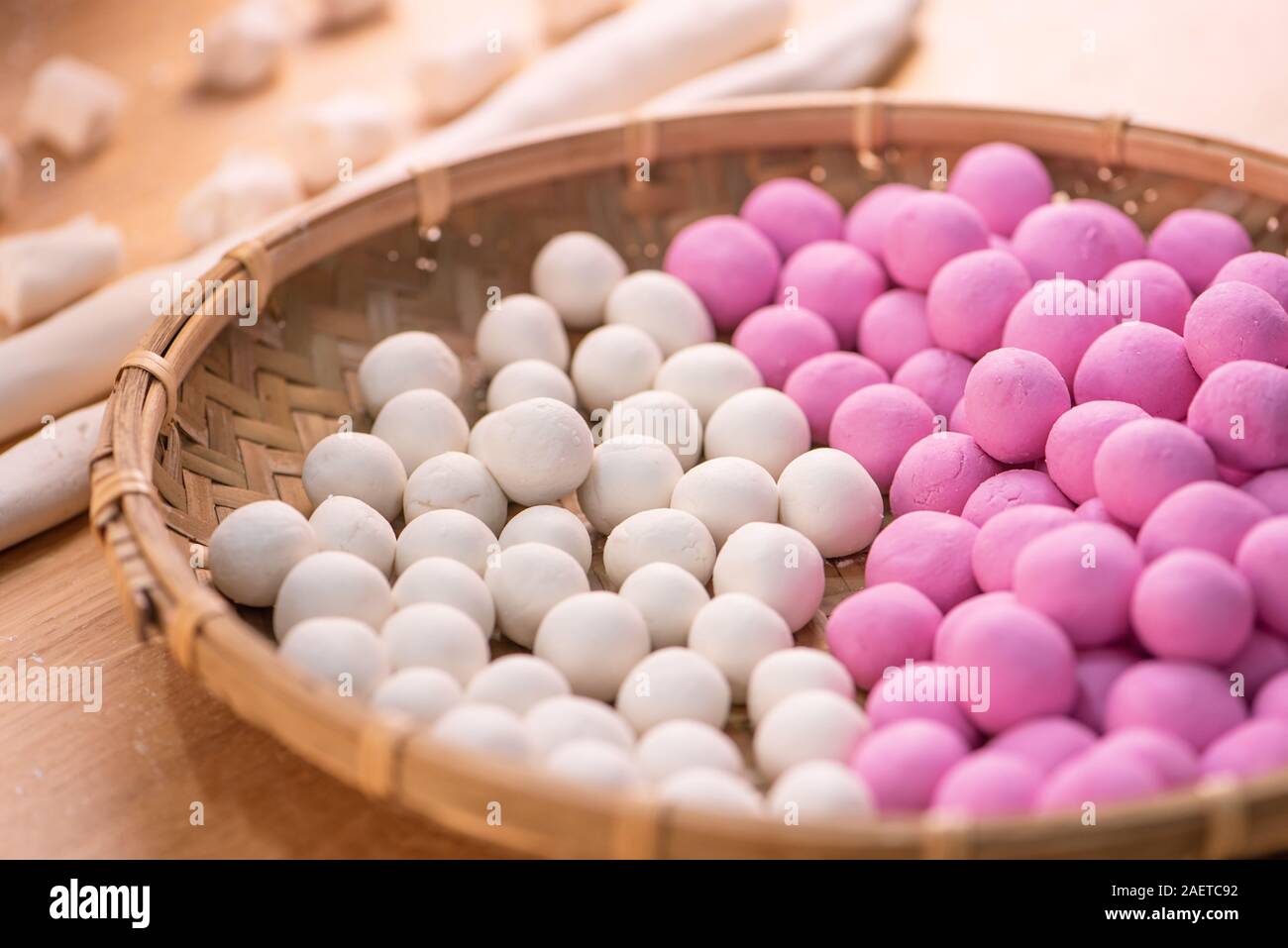 Chinese sticky rice roll hi-res stock photography and images - Alamy