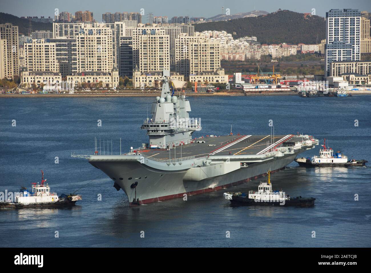 China's first domestically built aircraft carrier, the Type 001A ...