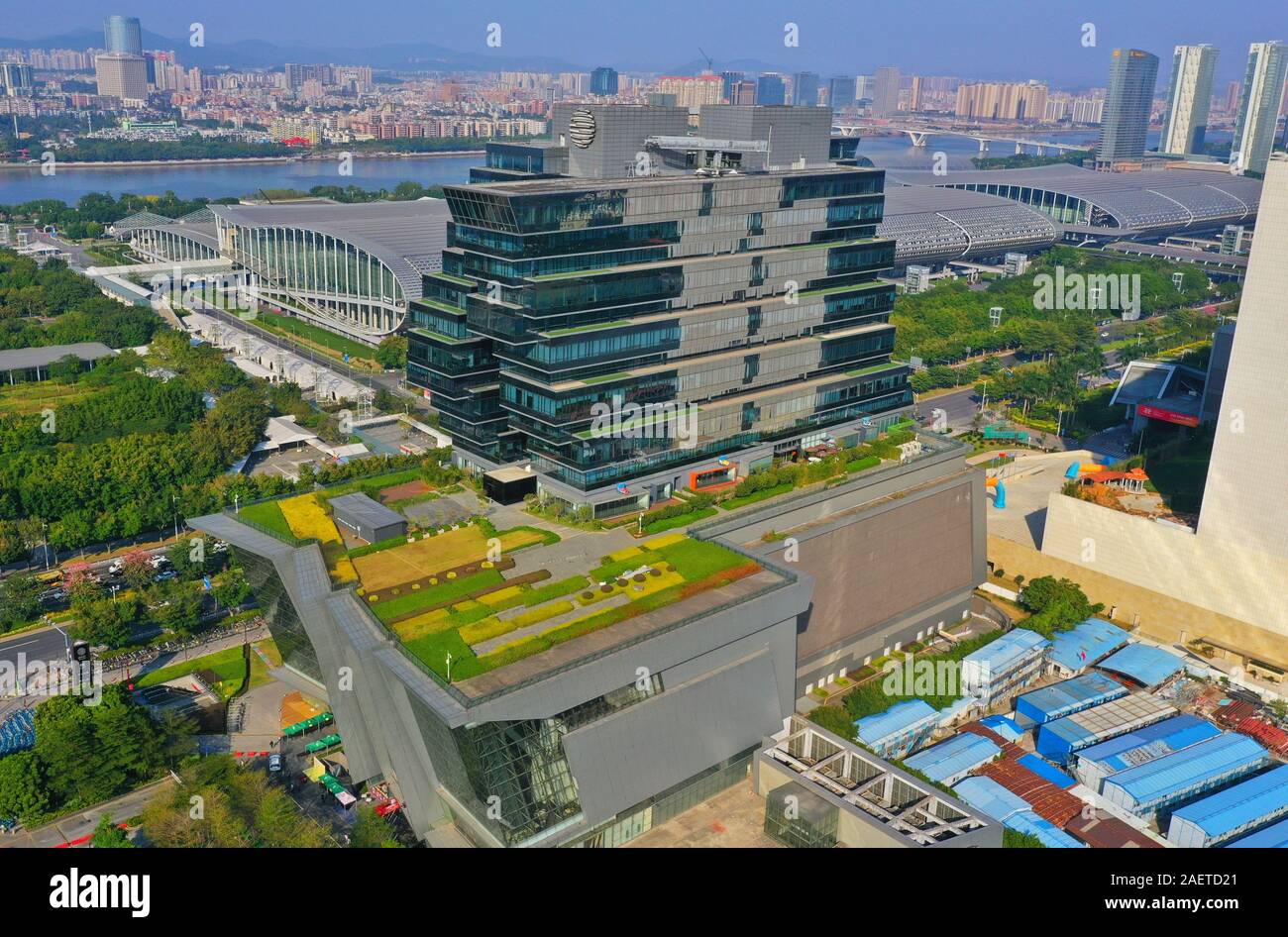 Nanfenghui building, a high-rise with unique appearance, which looks ...