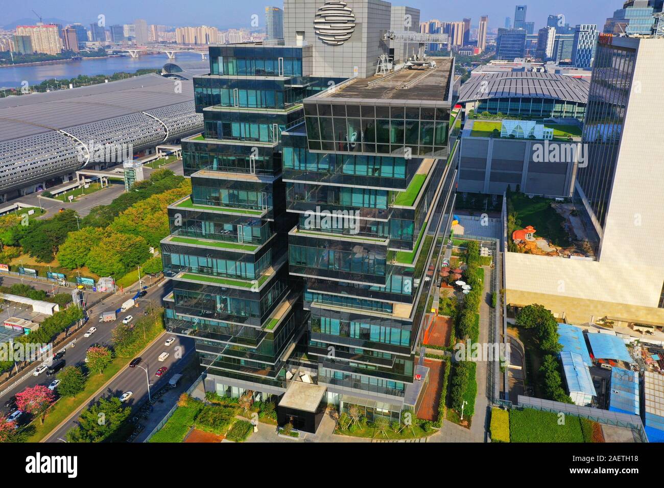 Nanfenghui building, a high-rise with unique appearance, which looks ...