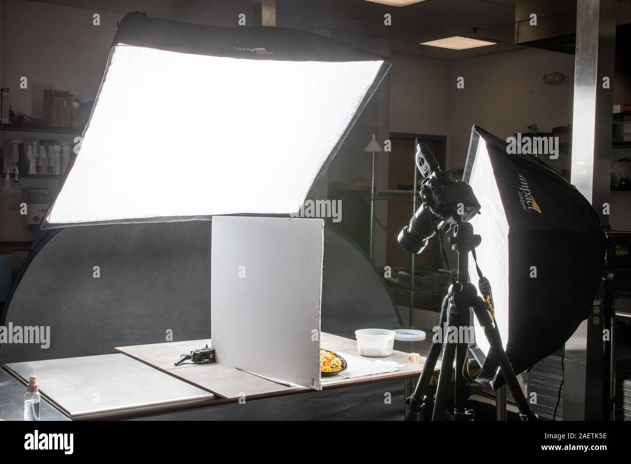 Food photography camera setup hi-res stock photography and images - Alamy