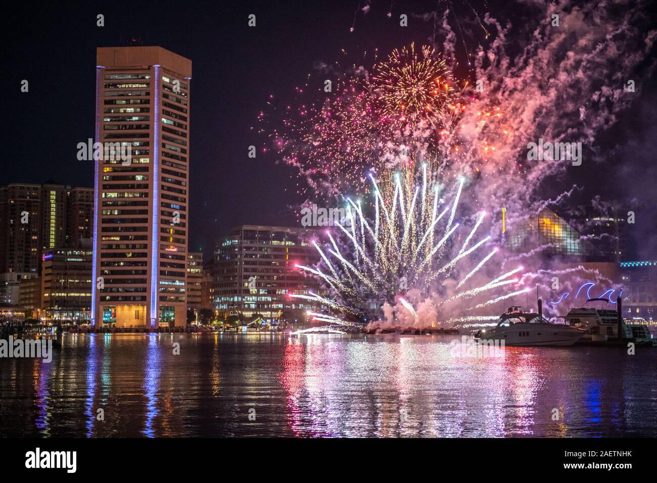 Baltimores harbor skyline hi-res stock photography and images - Alamy