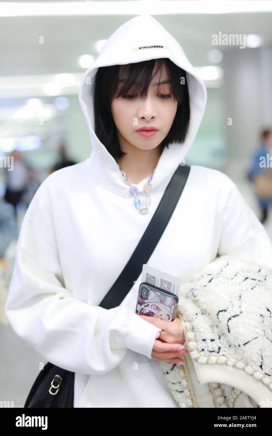 Chinese singer, dancer, actress, model, television presenter Victoria ...