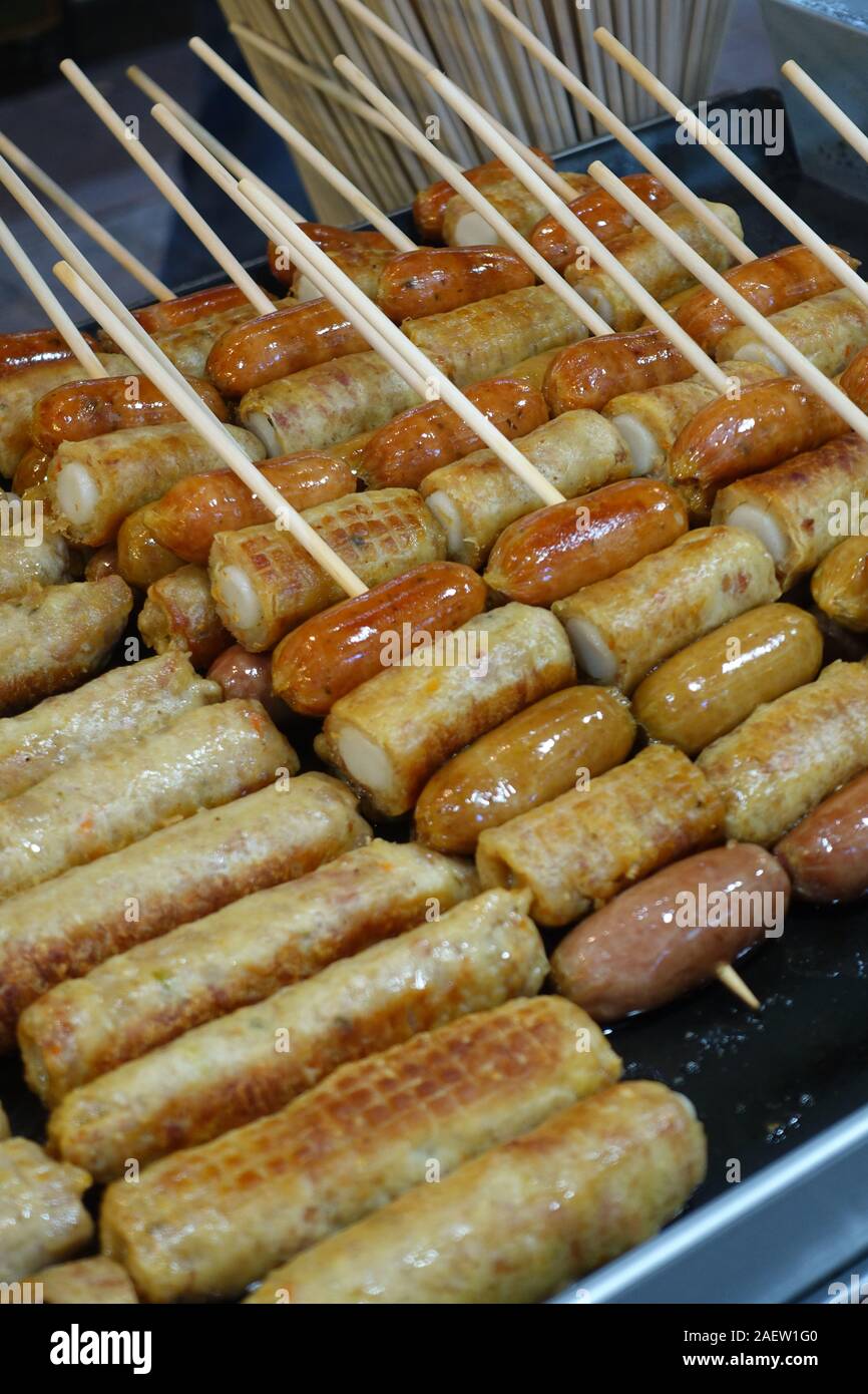 Myeong dong night market hi-res stock photography and images - Alamy