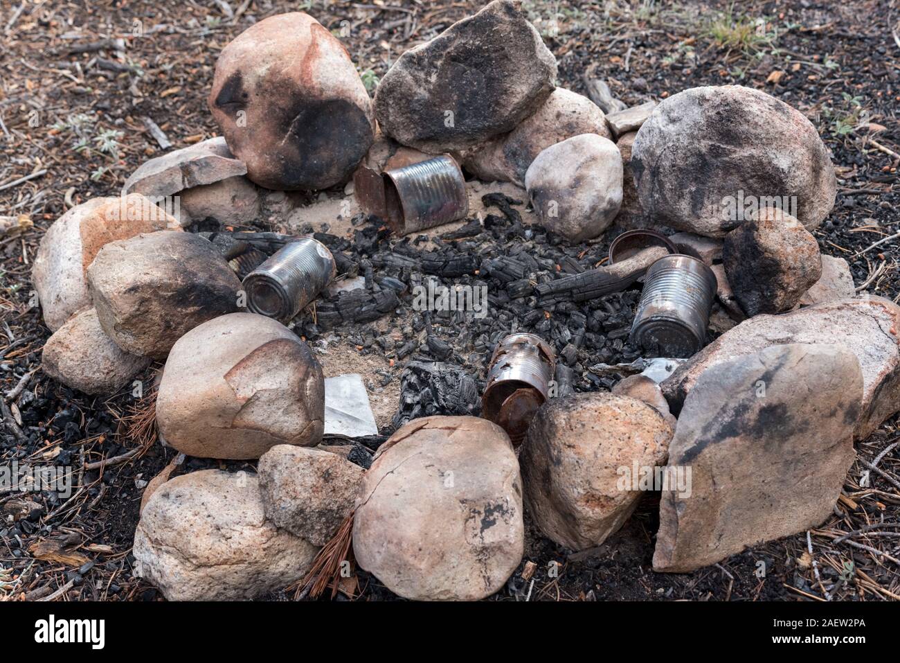Campfire ring hi-res stock photography and images - Alamy