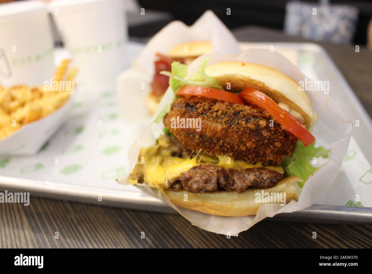 Hamburger shake shack hi-res stock photography and images - Alamy