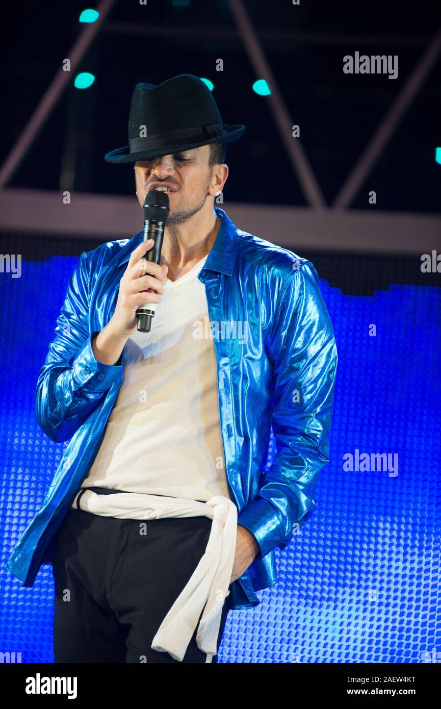 Peter Andre, making his West End debut in Thriller Live at Lyric ...