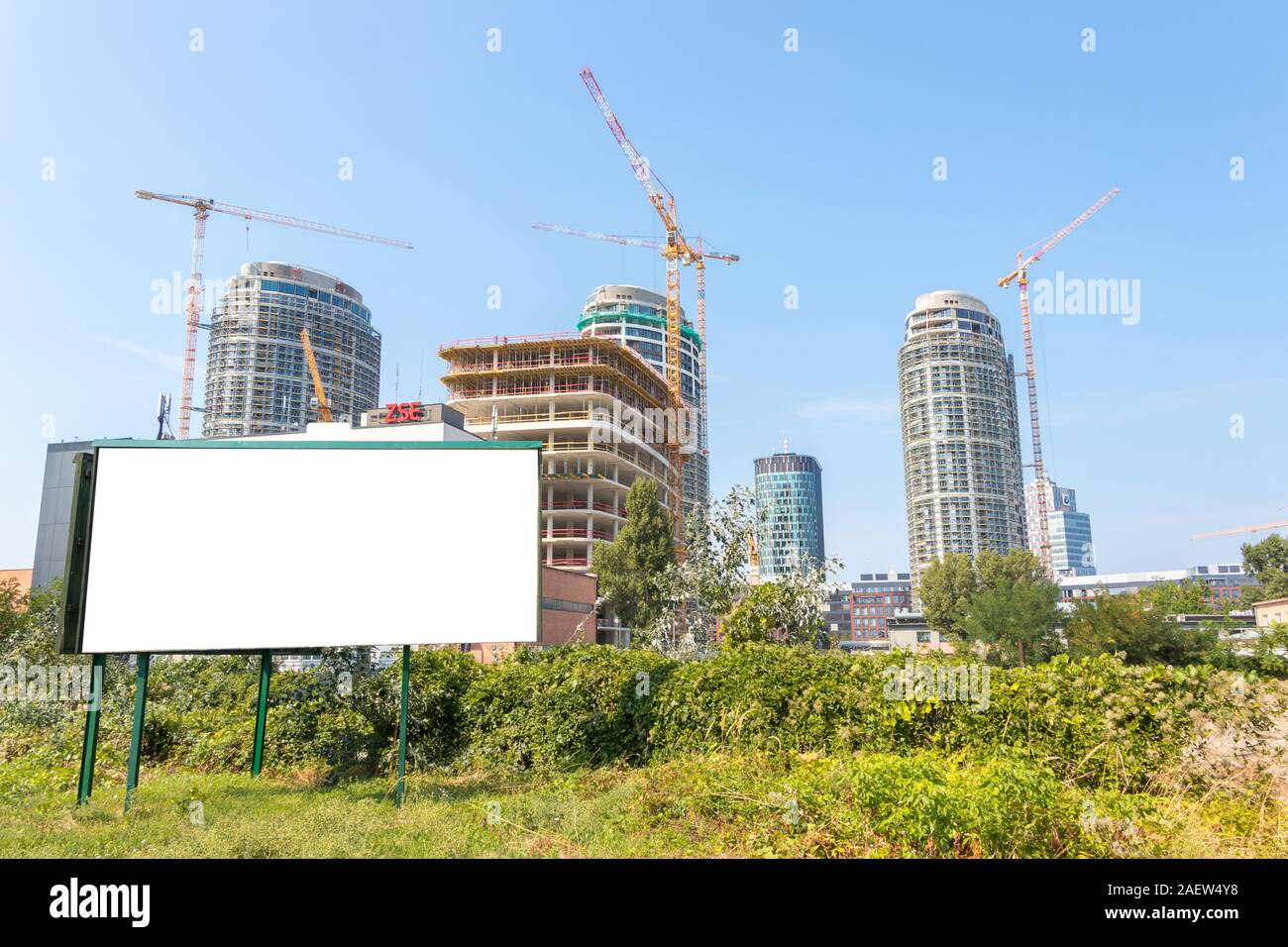 100 meters tall building hi-res stock photography and images - Alamy