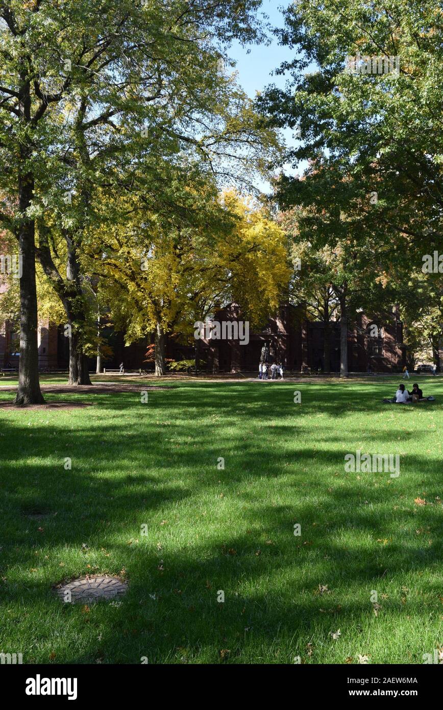 Old campus courtyard hi-res stock photography and images - Alamy
