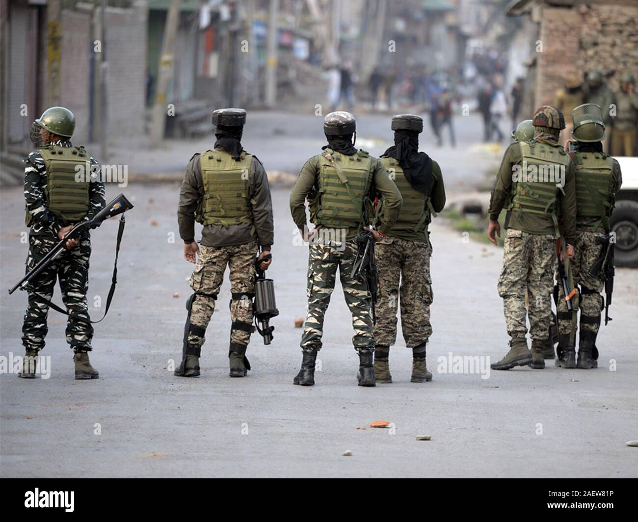 indian army security force on duty Stock Photo - Alamy