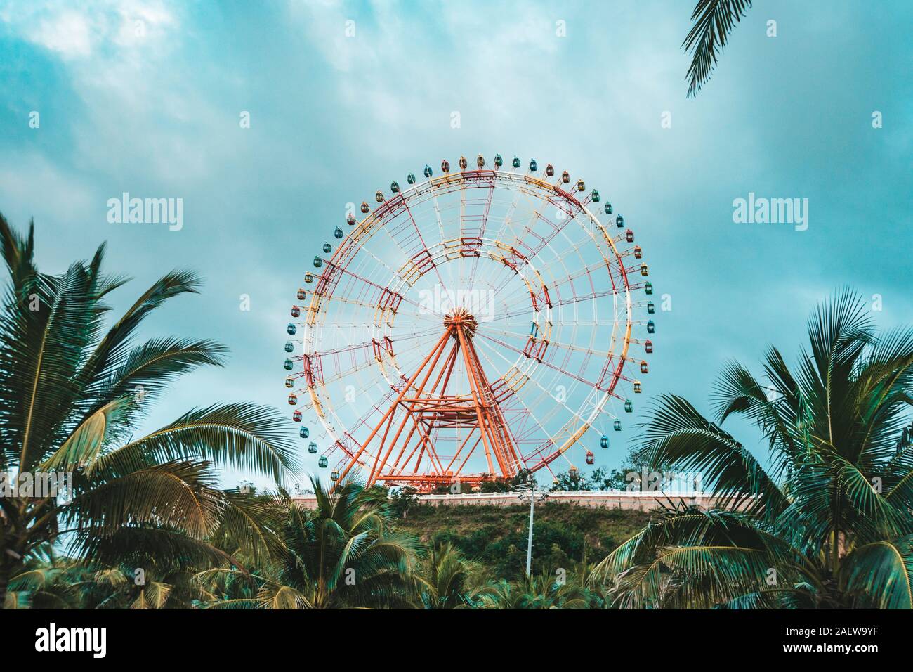 Ferris wheel joy sky clouds amusement Park. High Ferris wheel ...