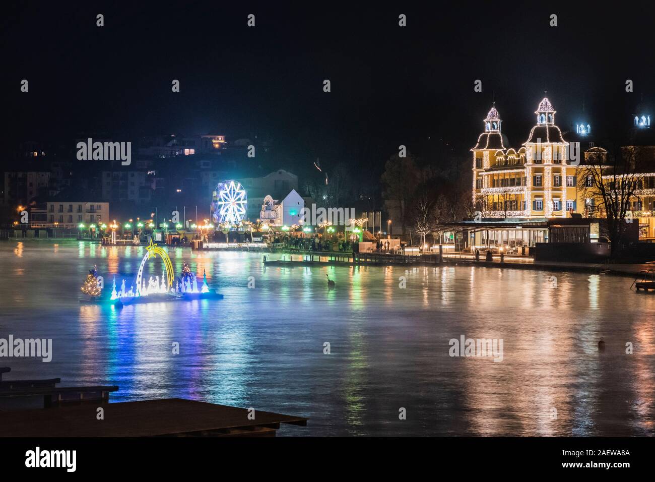 Velden am Woerthersee. Reflections on the water and Christmas ...
